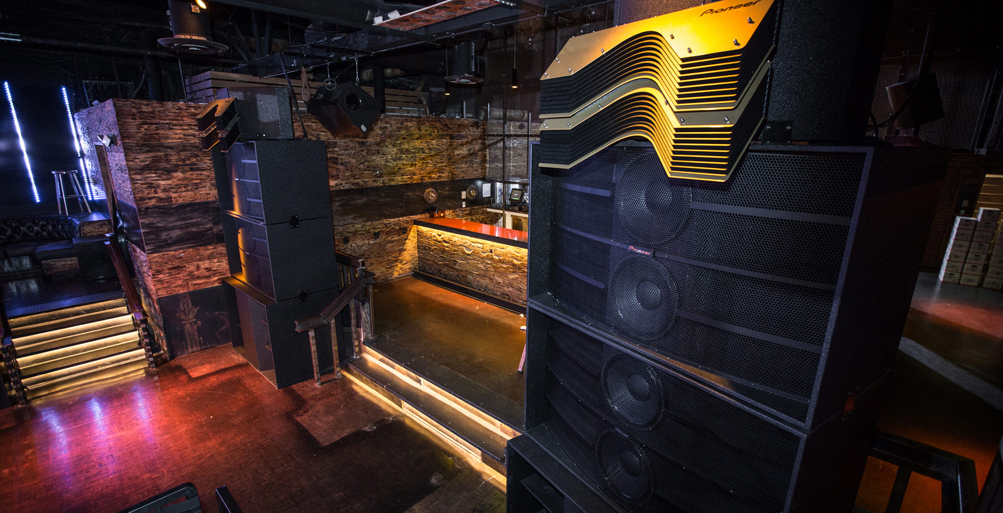 Sound Nightclub - Pioneer PRO AUDIO